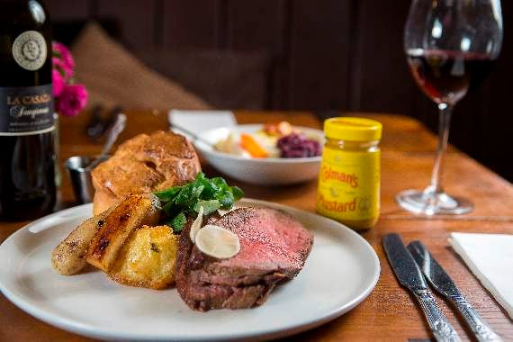 The hunt is on for the best pub roast in Wales | pembroke-today.co.uk