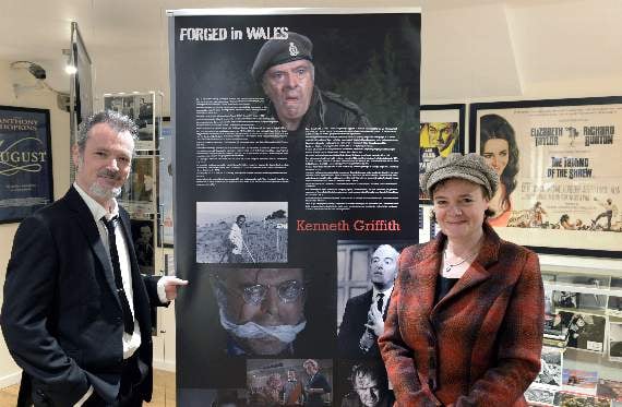 Tenby actor's daughter opens exhibition | pembroke-today.co.uk