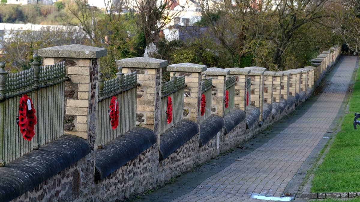 Remembrance Poppy walk created at Milford Haven | pembroke-today.co.uk