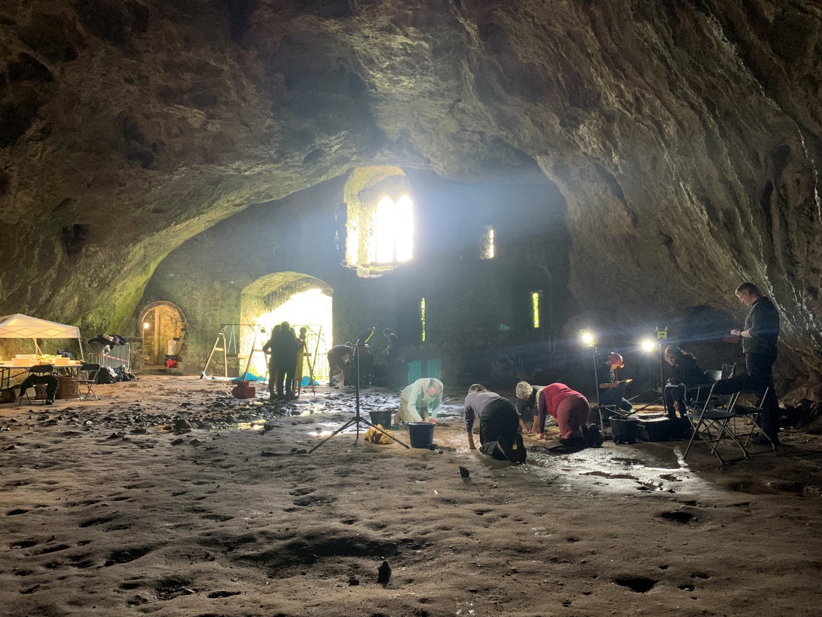Buried below Pembroke Castle - archaeological evidence of early man in ...