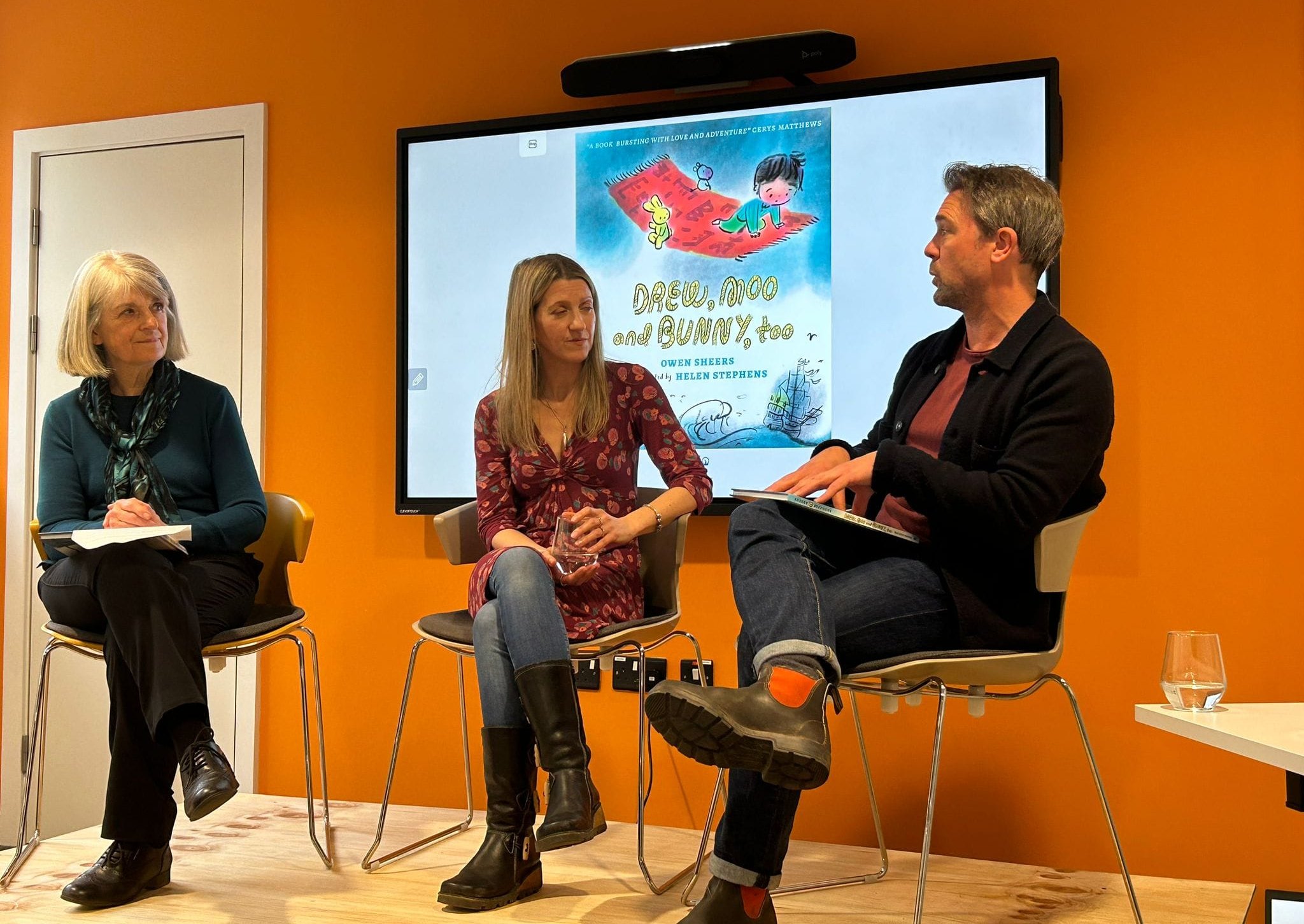 Llandeilo Lit Fest draws its biggest crowd | pembroke-today.co.uk Llandeilo Lit Fest draws its biggest crowd | pembroke-today.co.uk