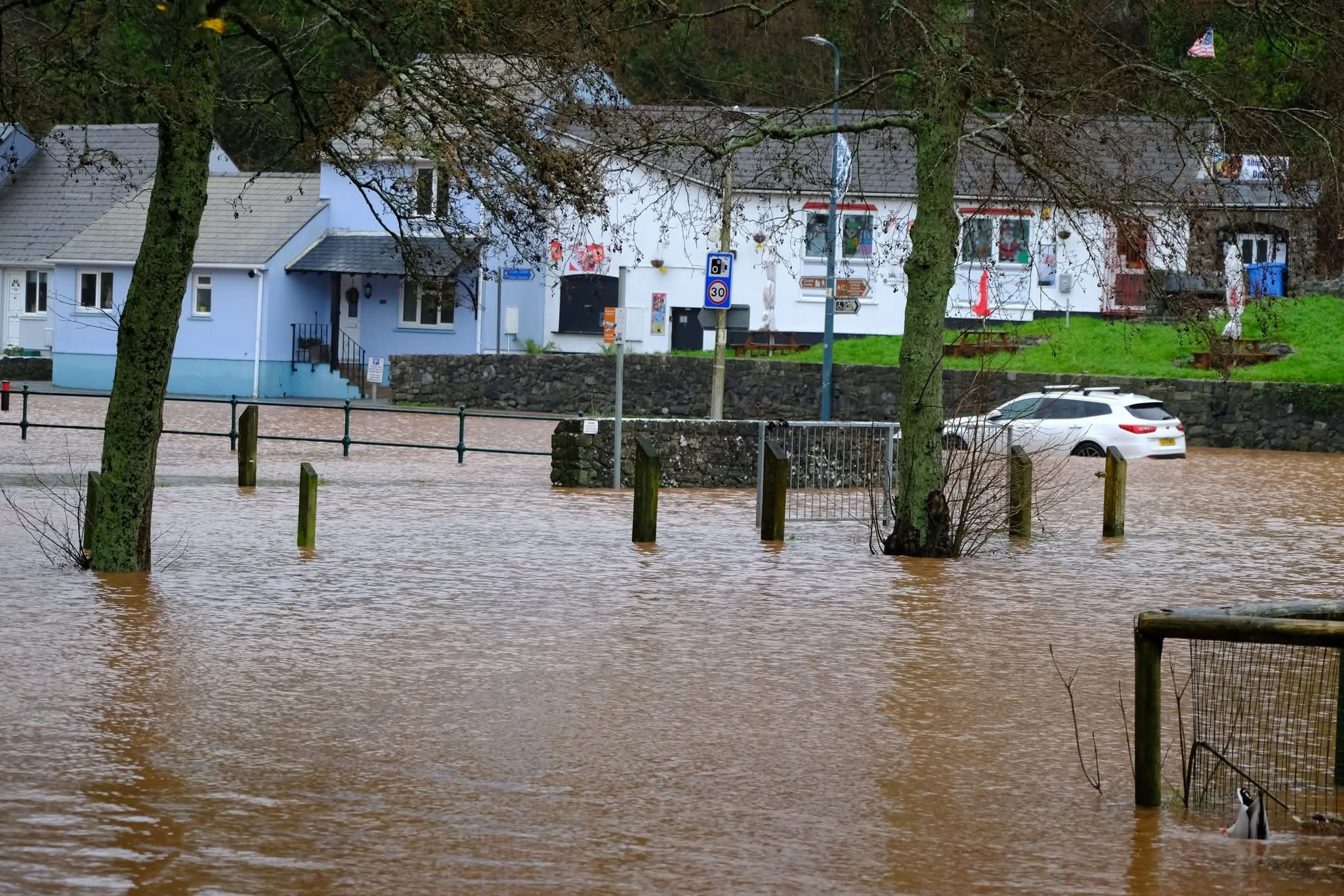 Councillors call for urgent flooding review as Pembroke floods ...