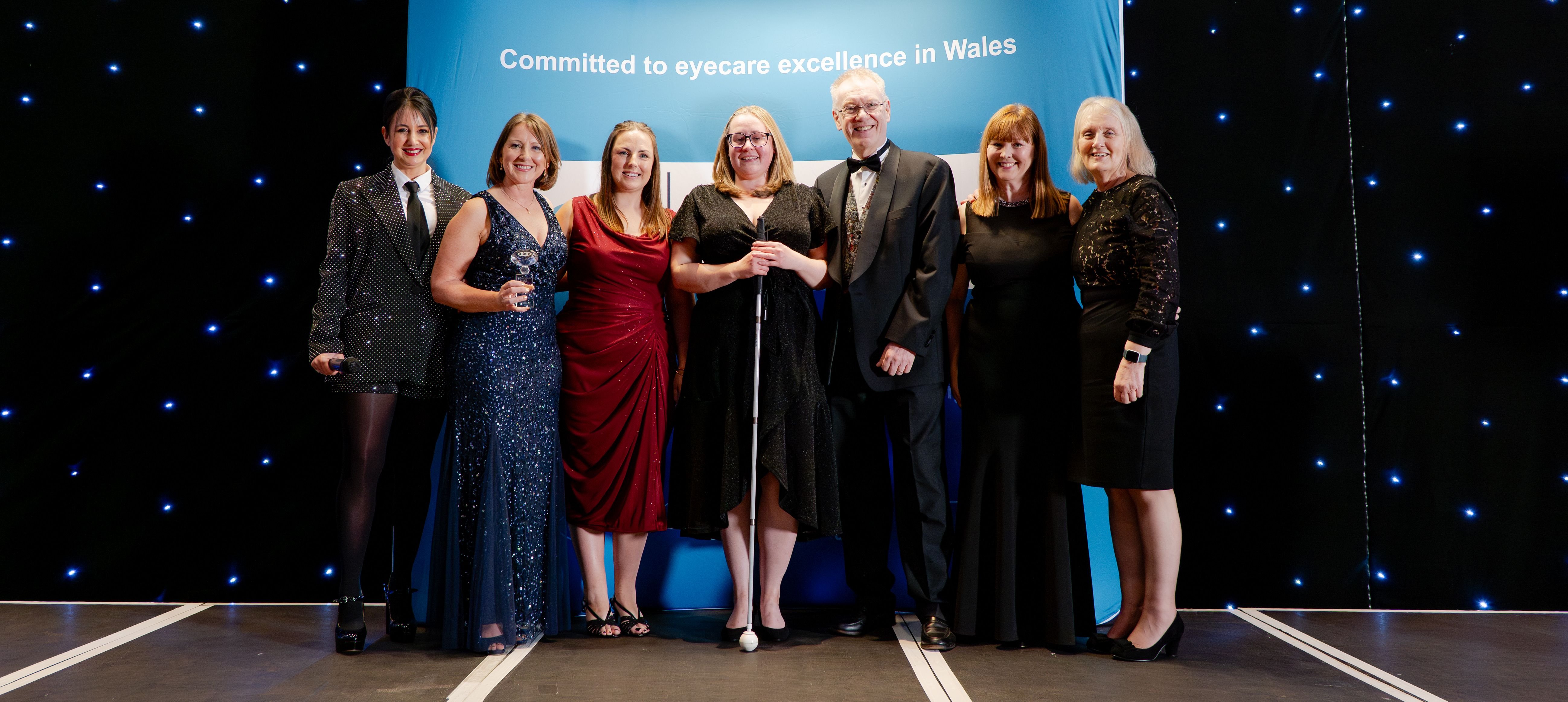 Hywel Dda Optometric Team Wins at the Optometry Wales Awards 2025 ...