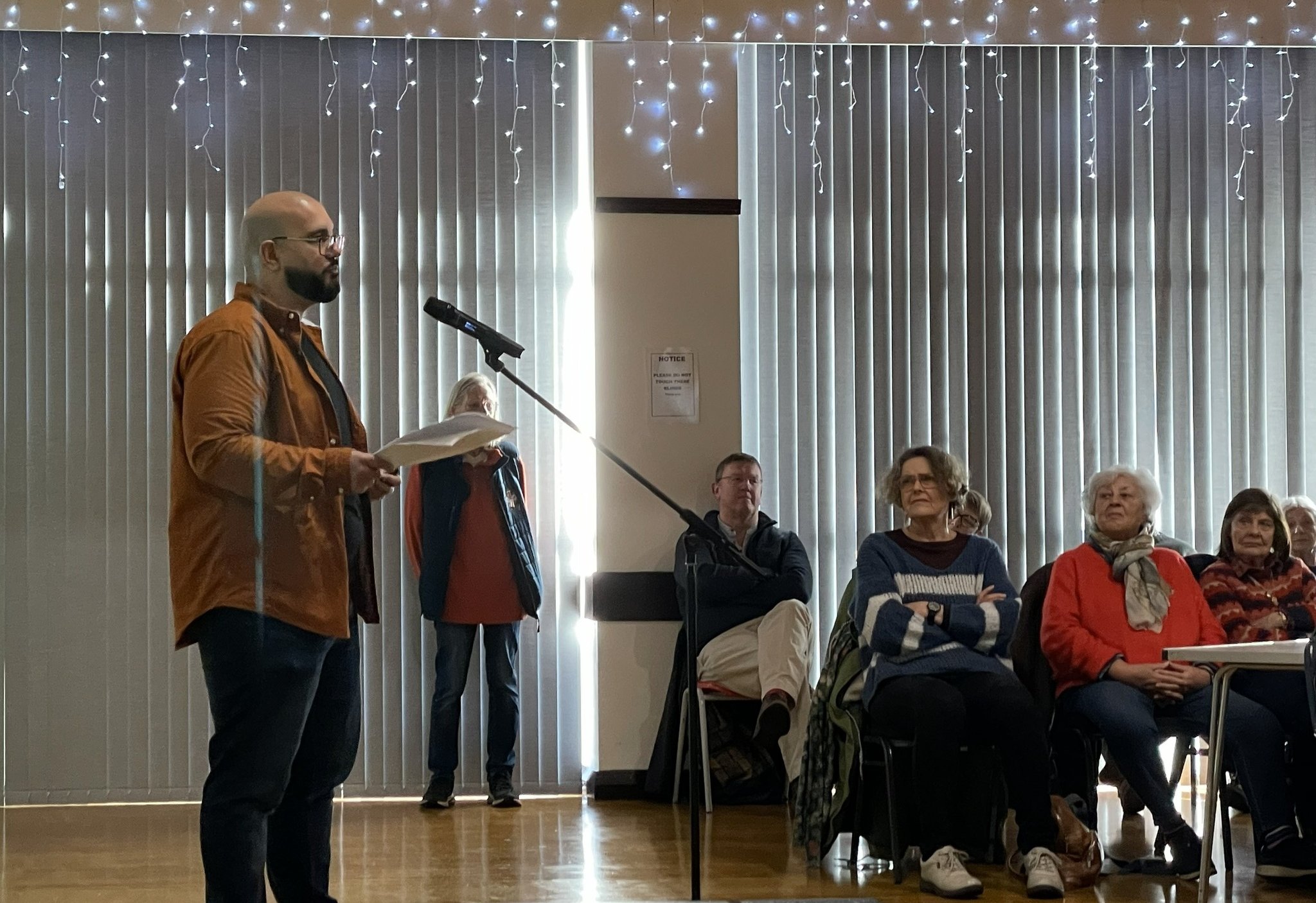 Nathen Amin's Owain Glyndwr Talk at Pembroke Draws Full House ...